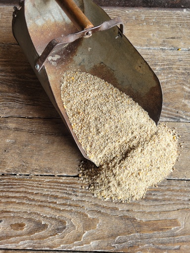 Farmer’s Blend Non-GMO Layer Mash 50lbs | Ernst Grain & Livestock